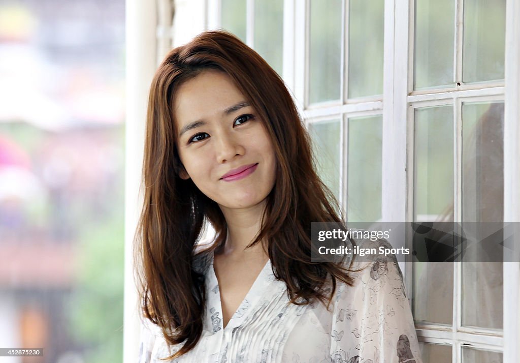 Son Ye Jin Poses For Photographs On July 24 2014 In Seoul South