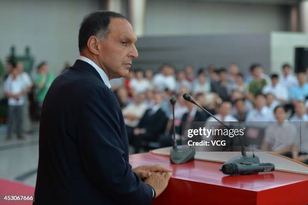Richard Fuld Photos and Premium High Res Pictures - Getty Images Richard Fuld Photos and Premium High Res Pictures - Getty Images