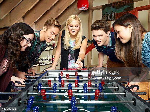 Piper Curda Sarah Gilman Olivia Holt Piper Curda Photos And Premium