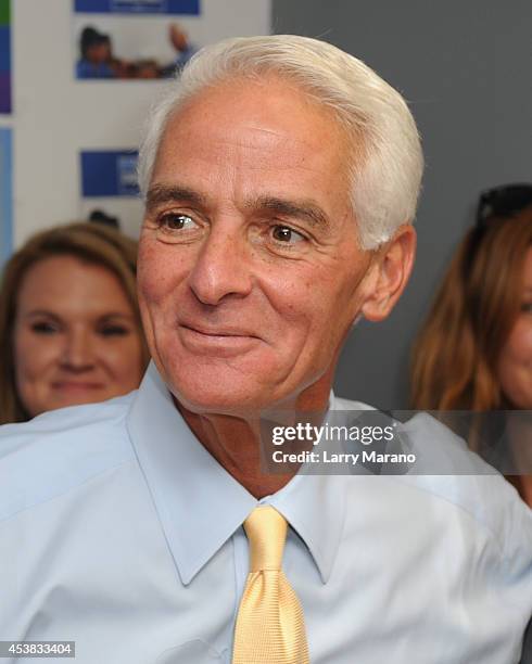 42 Charlie Crist Opens Campaign Office In Florida Photos And High Res