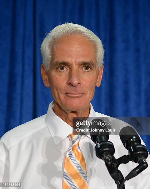 Charlie Crist Campaign Stop In Ft Lauderdale Photos And Premium High