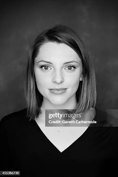 Essie Button Photos And Premium High Res Pictures Getty Images