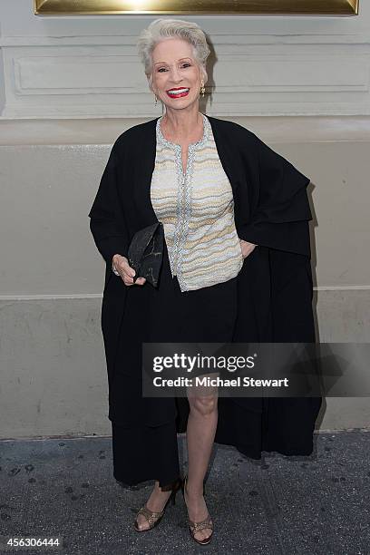 Jennifer Bassey Photos And Premium High Res Pictures Getty Images