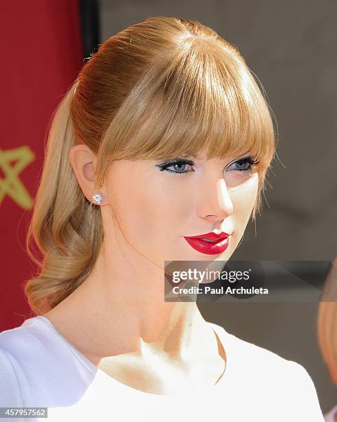 154 Taylor Swift Unveils Wax Figure At Madame Tussauds Photos & High ... 154 Taylor Swift Unveils Wax Figure At Madame Tussauds Photos & High ...