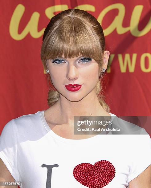 154 Taylor Swift Unveils Wax Figure At Madame Tussauds Photos & High ... 154 Taylor Swift Unveils Wax Figure At Madame Tussauds Photos & High ...