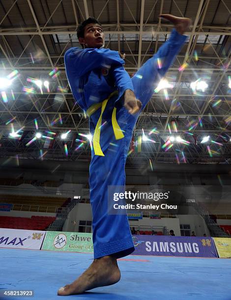 11 Aung Zaw Editor Photos And High Res Pictures Getty Images