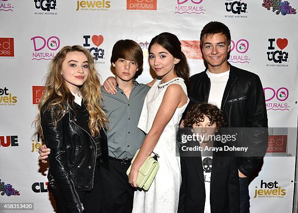 Corey Fogelmanis Peyton Meyer Rowan Blanchard Photos And Premium High