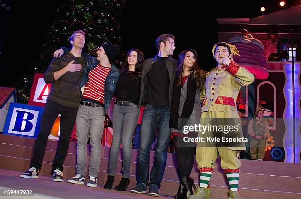 21 Ryan Newman And Luke Benward Photos & High Res Pictures - Getty Images 21 Ryan Newman And Luke Benward Photos & High Res Pictures - Getty Images
