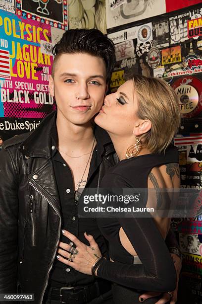 Andy Biersack And Juliet Simms Photos And Premium High Res Pictures