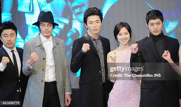 Jo Yeong Wook Photos And Premium High Res Pictures Getty Images