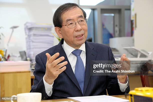 Seoul Mayor Park Won Soon Interview Photos And Premium High Res