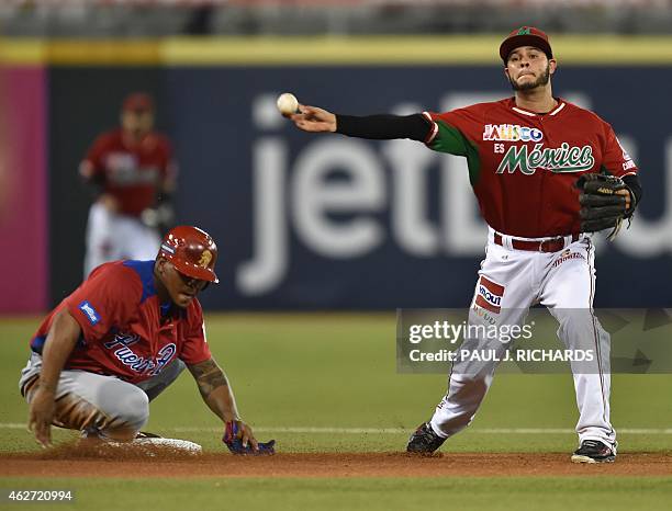 Puerto Rican National Baseball Photos And Premium High Res Pictures