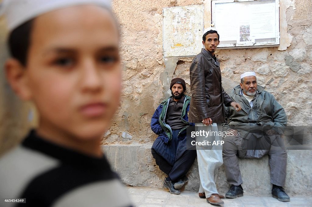 Algerian Men From The Mozabites Community A Berber Minority Group