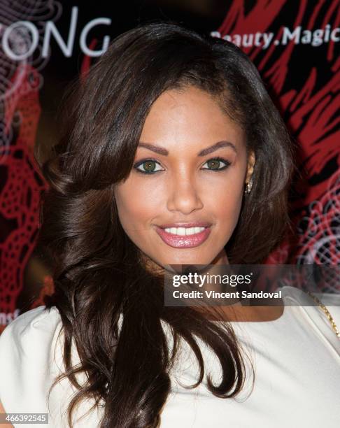Sue Wong New Year Photos And Premium High Res Pictures Getty Images