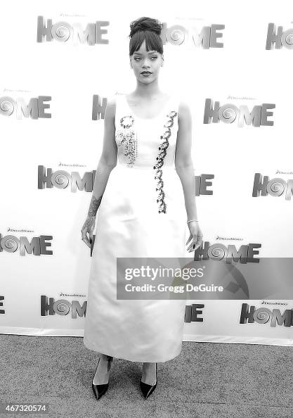 Actresssinger Rihanna Arrives At The Los Angeles Premiere Of Home News Photo Getty Images