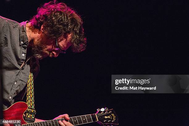 Steve Turner Guitarist Photos And Premium High Res Pictures Getty