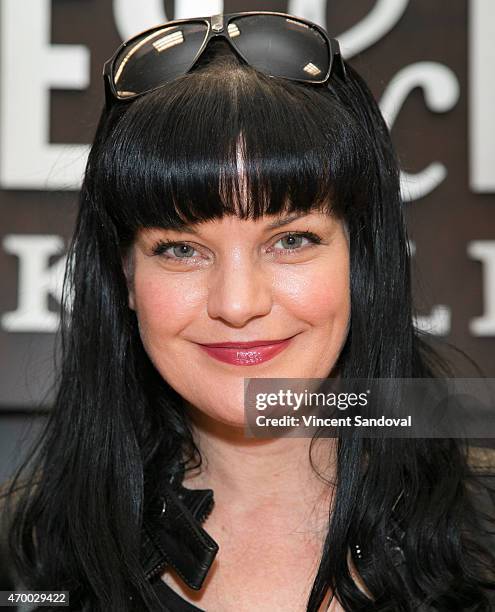Pauley Perrette Darren Greenblatt And Matthew Sandusky Book Signing