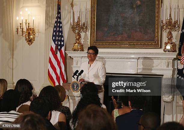 Elizabeth Alexander Poet Photos And Premium High Res Pictures Getty
