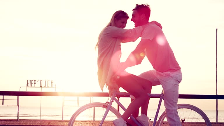 2813 Guy And Girl Making Out Stock Videos Footage And 4k Video Clips Getty Images
