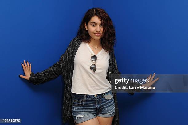 Alessia Cara Visits Y Radio Station Photos And Premium High Res
