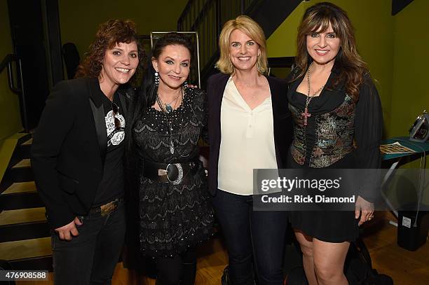 Kristen Ellis Henderson Photos And Premium High Res Pictures Getty Images