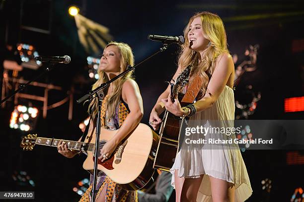 Taylor Elizabeth Tae Dye Photos And Premium High Res Pictures Getty
