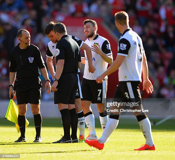 Lee Snodgrass Photos And Premium High Res Pictures Getty Images