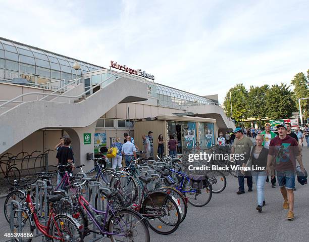Keine Sorgen Eisarena Photos and Premium High Res Pictures - Getty Images Keine Sorgen Eisarena Photos and Premium High Res Pictures - Getty Images