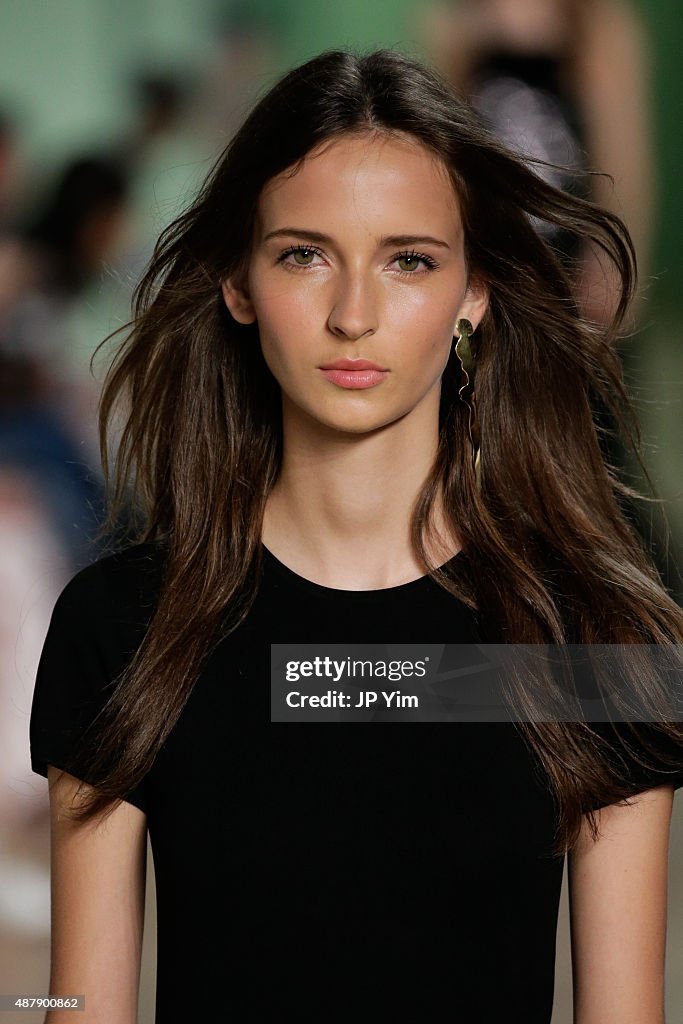 A Model Walks The Runway At The Tibi Fashion Show During Spring 2016 News Photo Getty Images