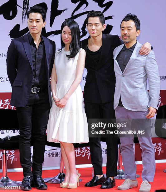 Kim Yeon Woo Photos And Premium High Res Pictures Getty Images