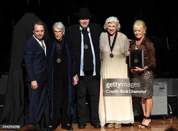 Jody Williams, Maxine Brown, Bobby Bare, Becky Brown, and Bonnie ... Jody Williams, Maxine Brown, Bobby Bare, Becky Brown, and Bonnie ...