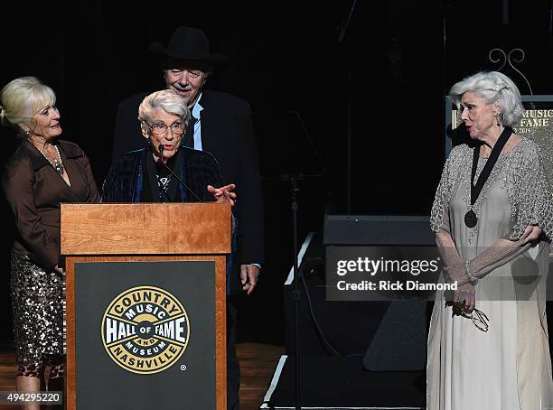 Maxine Brown Photos and Premium High Res Pictures - Getty Images Maxine Brown Photos and Premium High Res Pictures - Getty Images