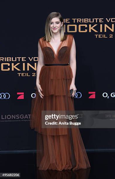 Willow Shields Hunger Games Photos And Premium High Res Pictures