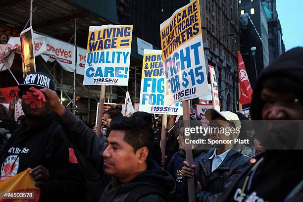 Low Wage Photos And Premium High Res Pictures Getty Images