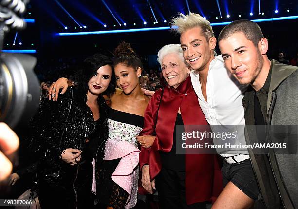 18 Demi Lovato Ariana Grande Photos And High Res Pictures Getty Images