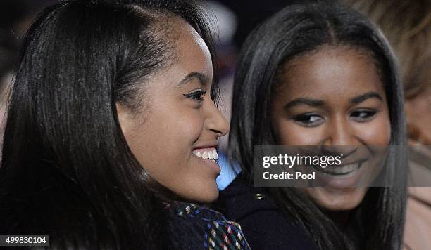 Sasha Obama Malia Obama Photos And Premium High Res Pictures Getty Images