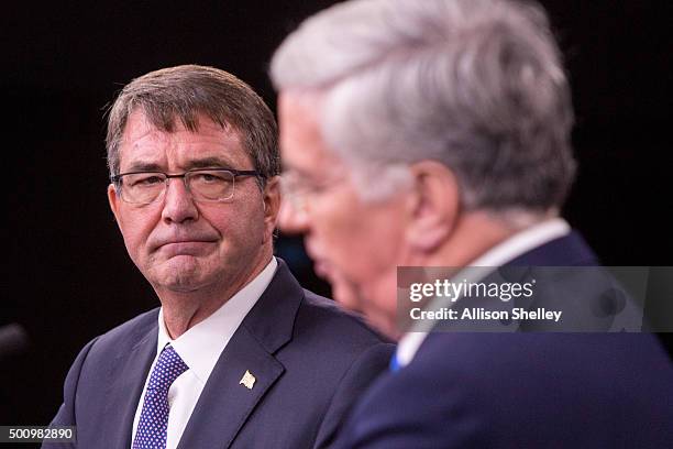 Us Secretary Of Defense Ash Carter Photos And Premium High Res Pictures