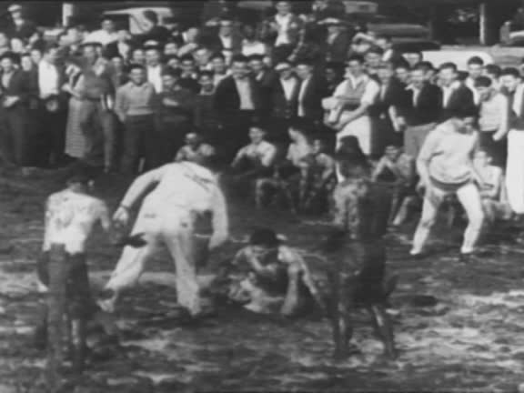 86 Mud Wrestling Stock Videos Footage And 4k Video Clips Getty Images