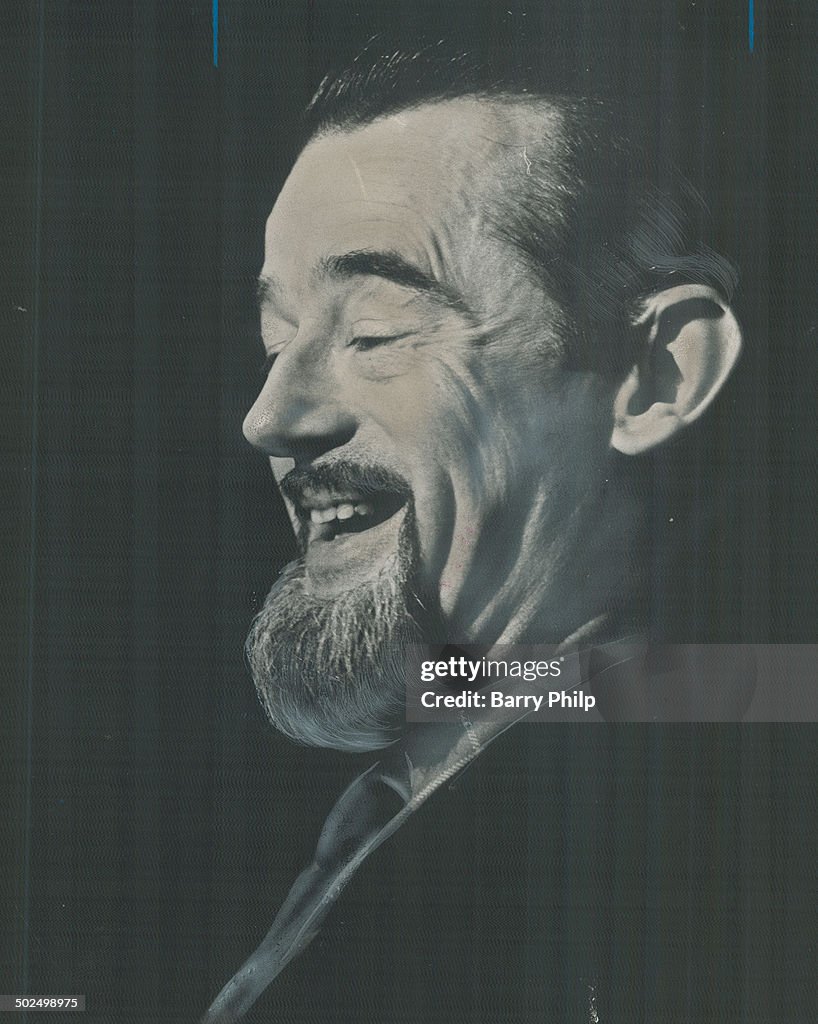Ed McCurdy. Singer Ed McCurdy; who hosted Canada's first network ... Ed McCurdy. Singer Ed McCurdy; who hosted Canada's first network ...