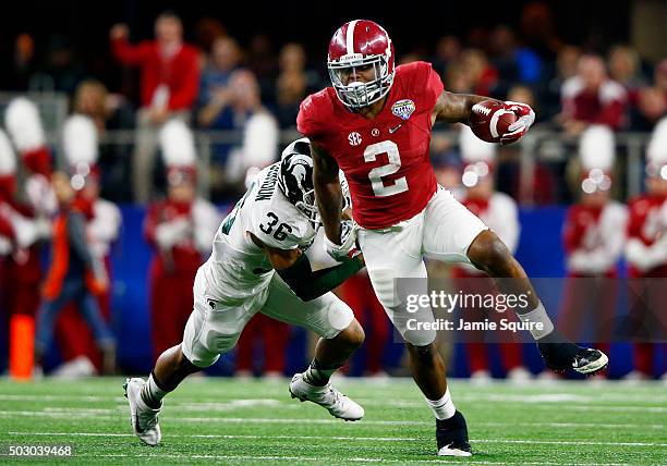381 University Of Alabama Running Back Derrick Henry Photos & High Res ... 381 University Of Alabama Running Back Derrick Henry Photos & High Res ...