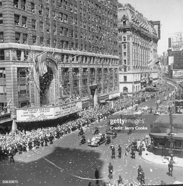 Douglas Macarthur Misc Photos And Premium High Res Pictures Getty Images