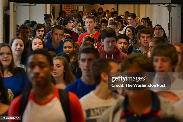 High School Hallway Crowded Photos and Premium High Res Pictures ... High School Hallway Crowded Photos and Premium High Res Pictures ...