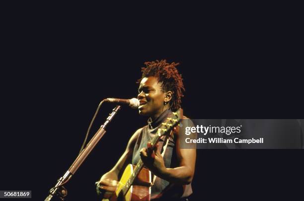 1 023 Fotos E Imágenes De Alta Resolución De Tracy Chapman Getty Images
