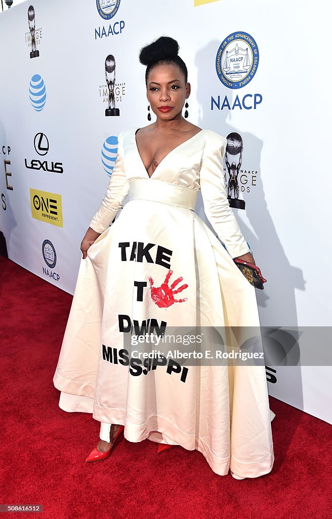 Actress Aunjanue Ellis attends the 47th NAACP Image Awards presented ... Actress Aunjanue Ellis attends the 47th NAACP Image Awards presented ...