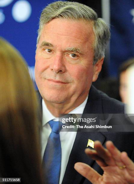 Jeb Bush Campaign Photos And Premium High Res Pictures Getty Images