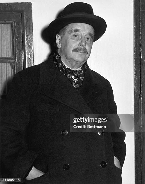 Herbert George Wells Photos And Premium High Res Pictures Getty Images