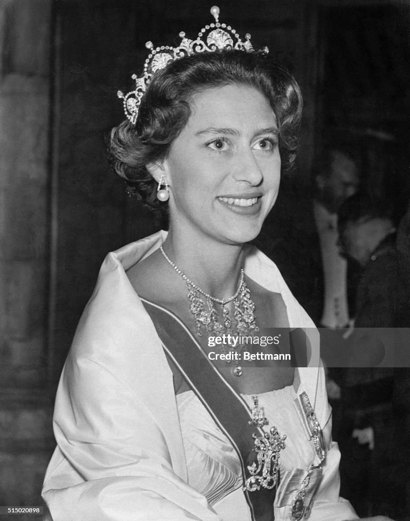 Britain's Princess Margaret smiles as she arrives at the Guild Hall ... Britain's Princess Margaret smiles as she arrives at the Guild Hall ...