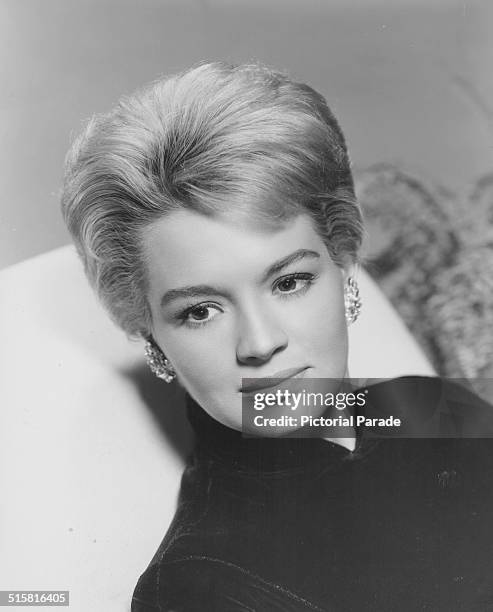 Angie Dickinson 1955 Photos And Premium High Res Pictures Getty Images