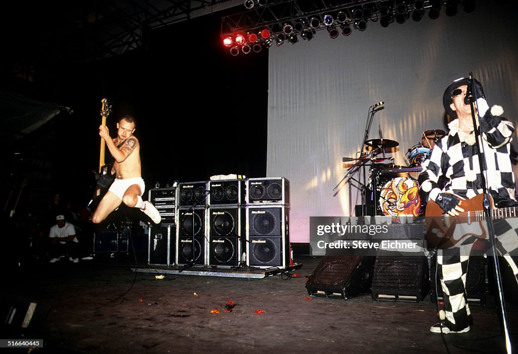 Red Hot Chili Peppers Perform At Lollapalooza Waterloo New Jersey News Photo Getty Images