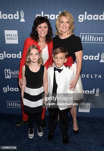 Kristen Ellis Henderson Photos And Premium High Res Pictures Getty Images